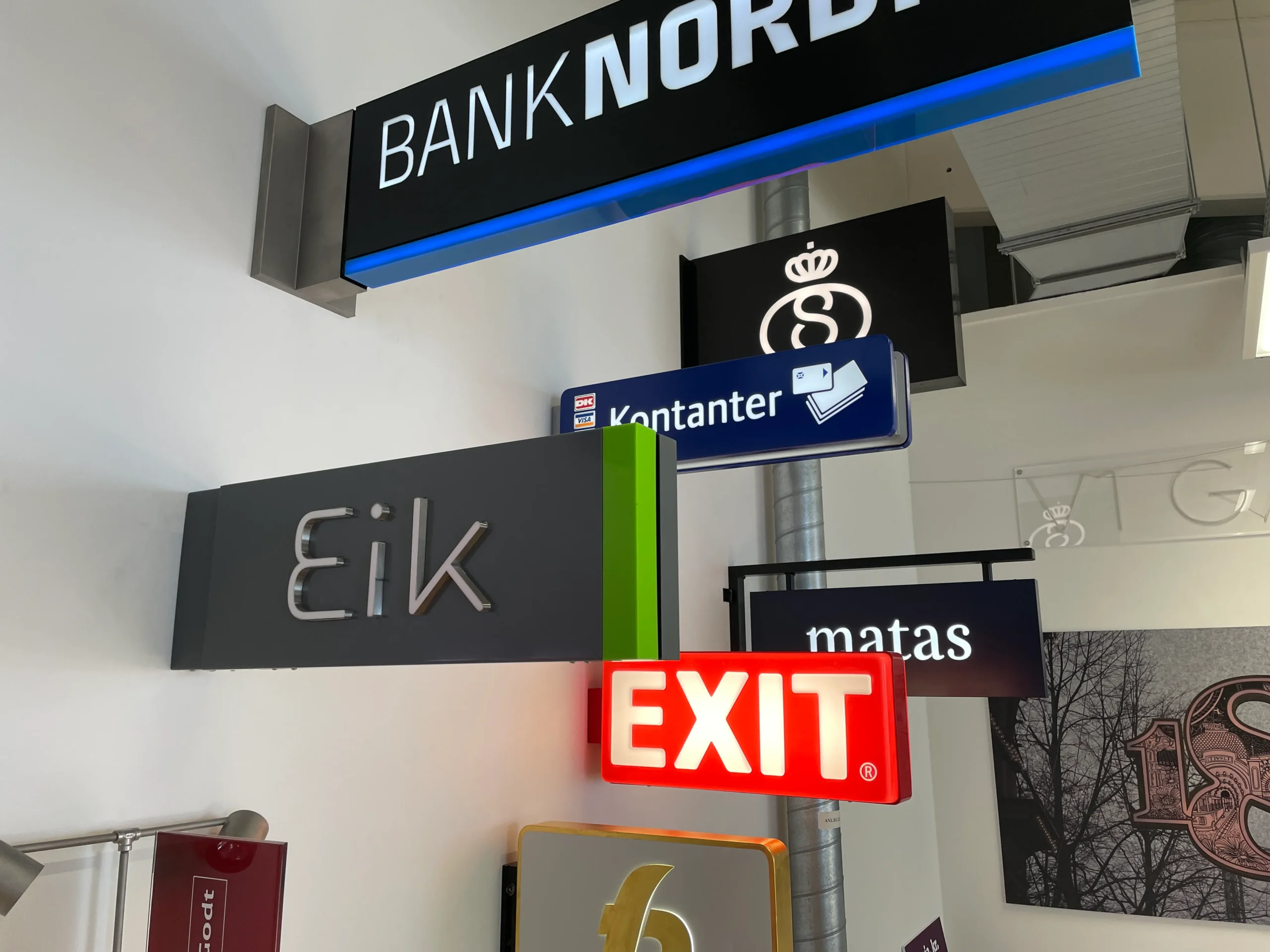Dansk skilteproducent siden 1958 – Om Lysiplex A/S | Lysiplex